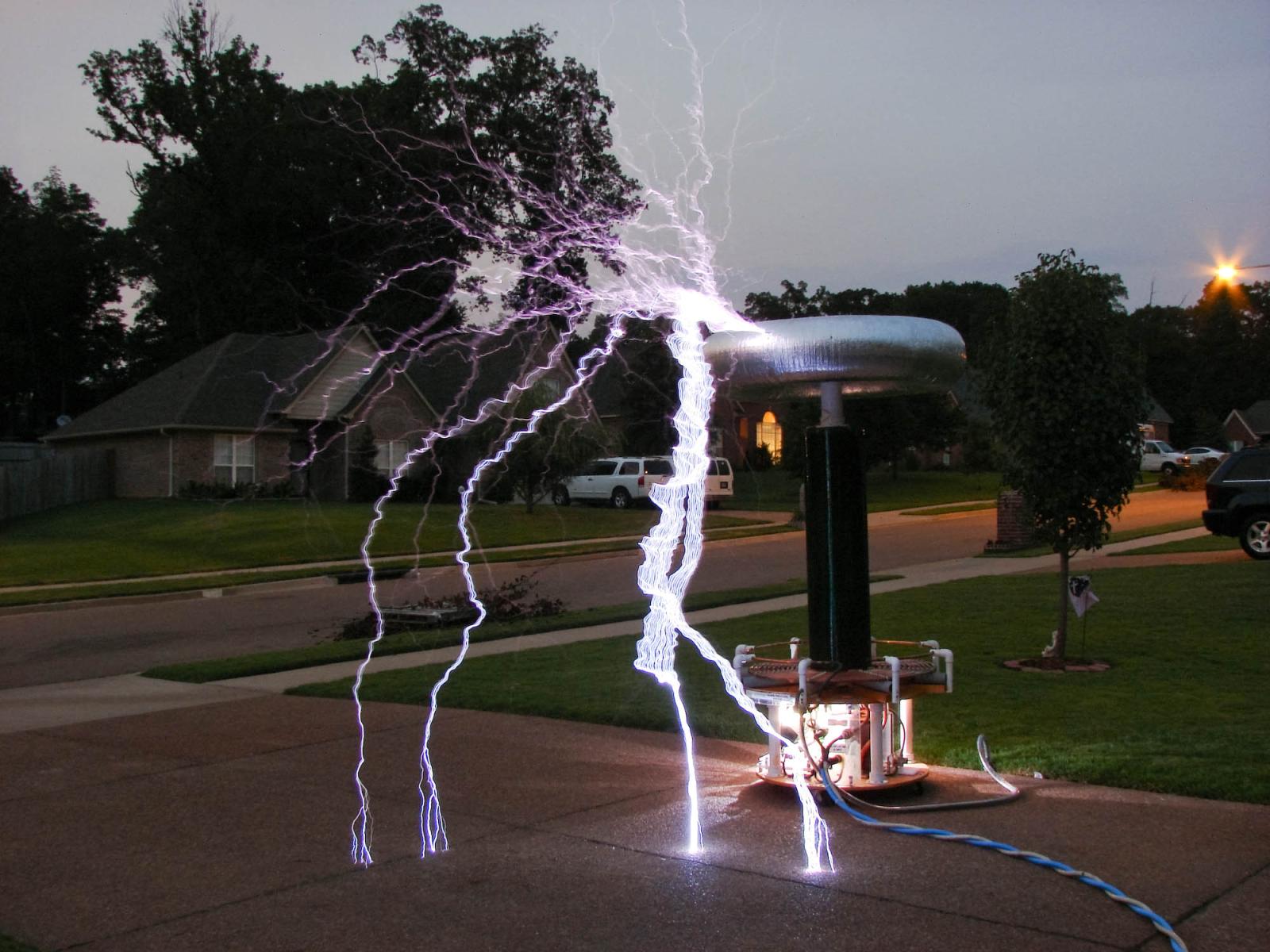 Tesla Coils | Tesla Universe