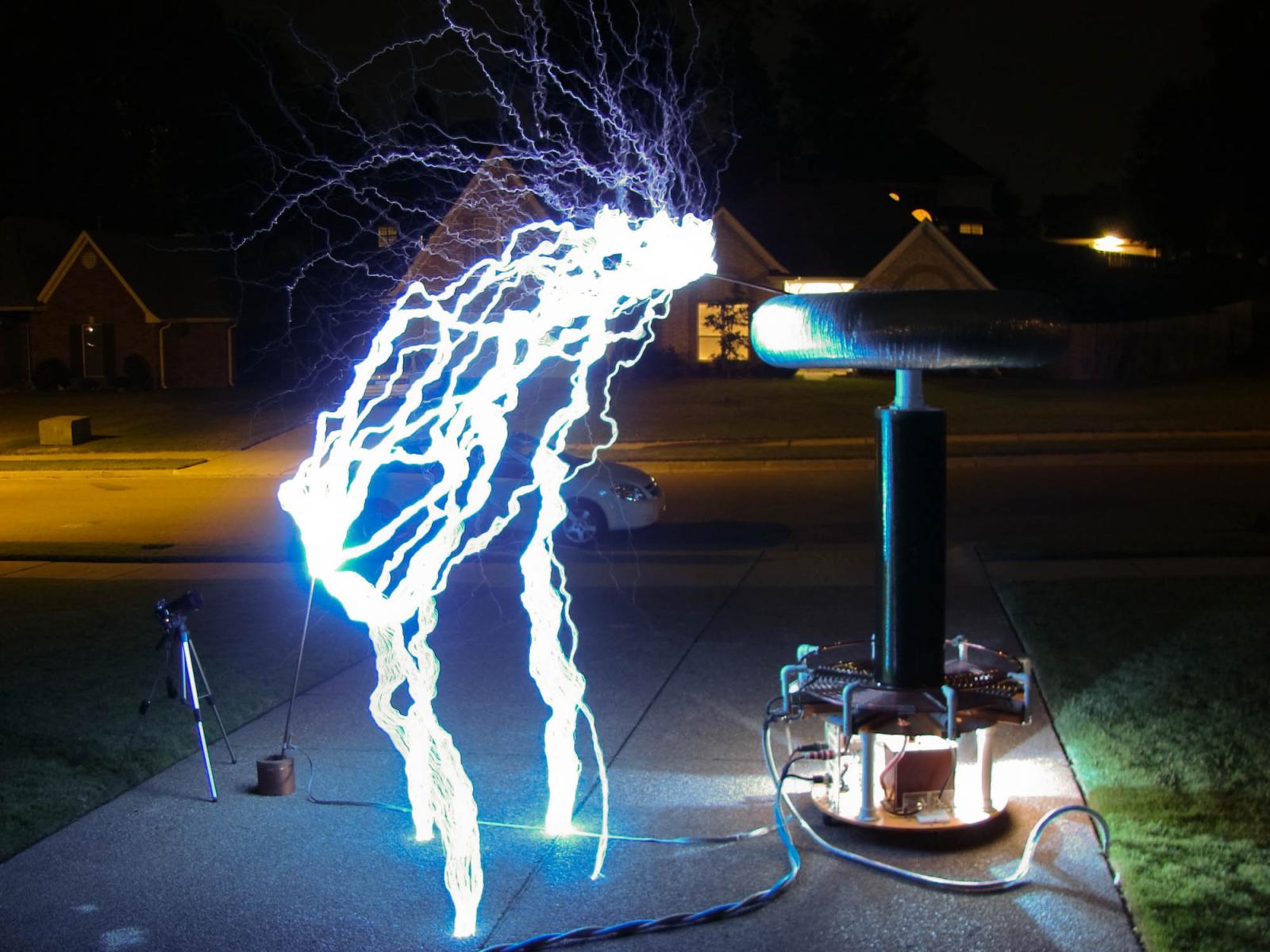 Tesla Coils | Tesla Universe