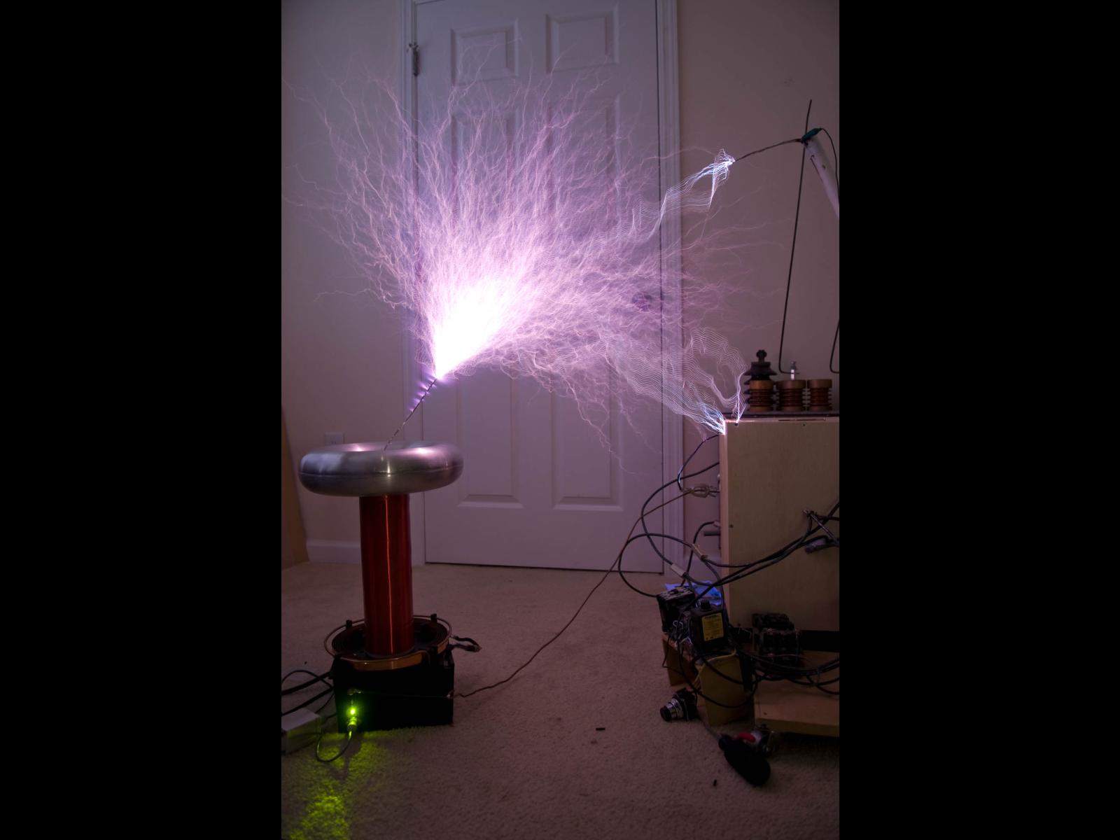 Tesla Coils | Tesla Universe