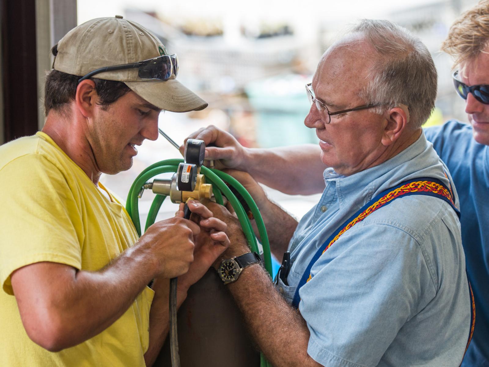 Tesla Universe assisting the Rocket City Rednecks with the DIY Death ...
