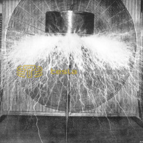 Nikola Tesla events in 1895